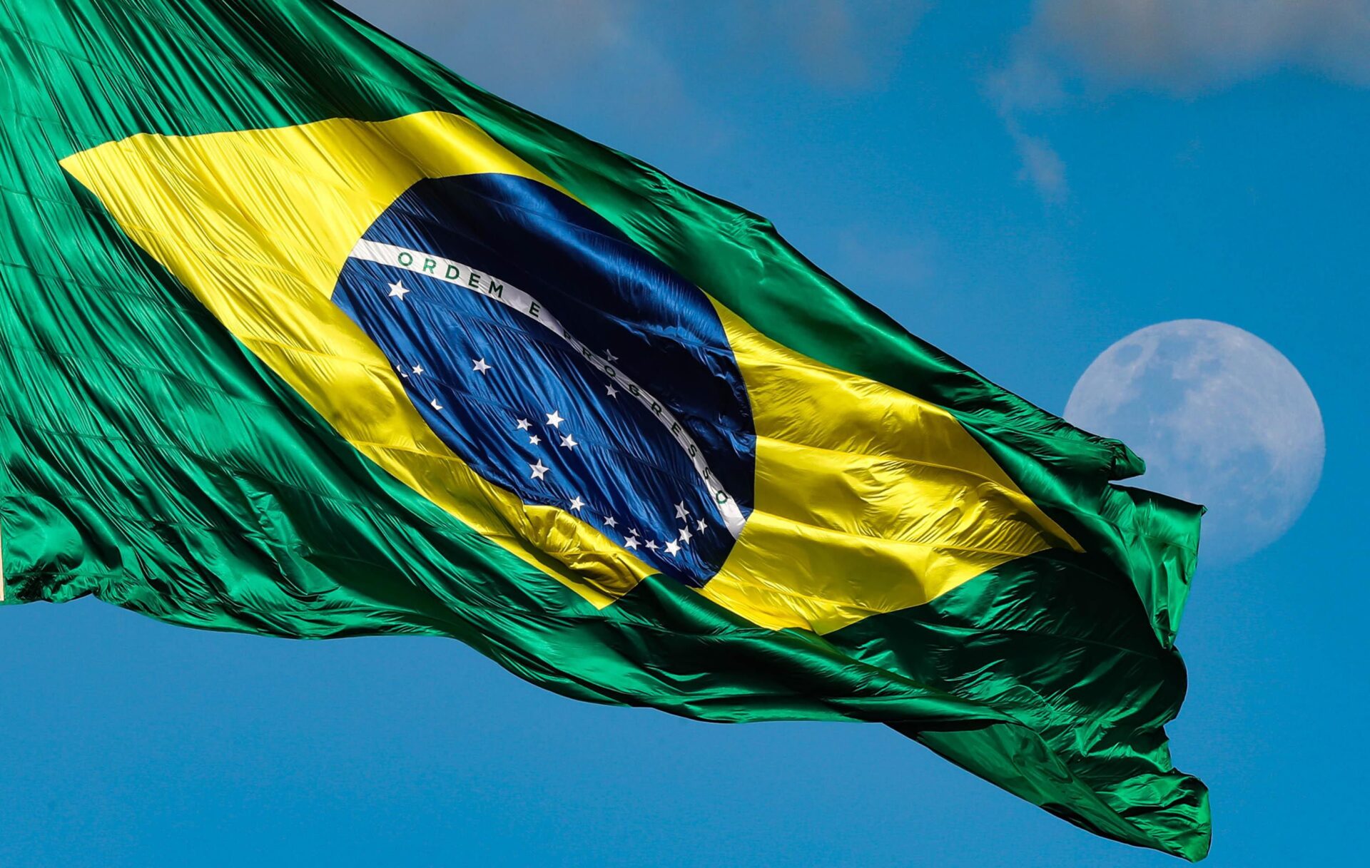 Bandeira do Brasil – Igreja RECON